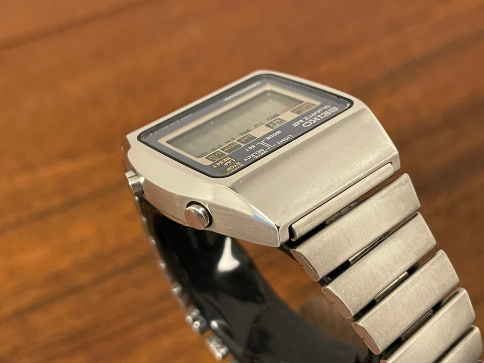 (1977) Seiko A128-5000 Quartz LC digital/LCD chronograph - blue dial ...