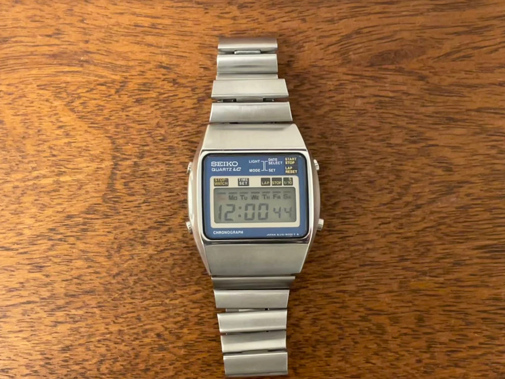 (1977) Seiko A128-5000 Quartz LC digital/LCD chronograph - blue dial ...