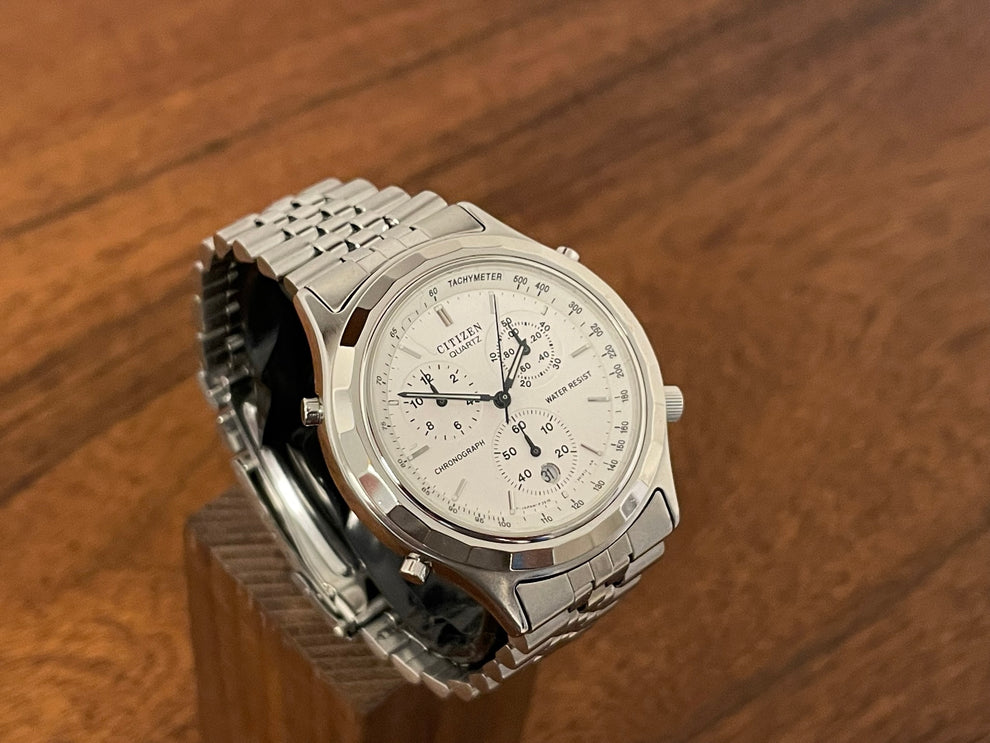(1990s) Citizen 3560-351606 Chronograph - white dial and fluted bezel ...