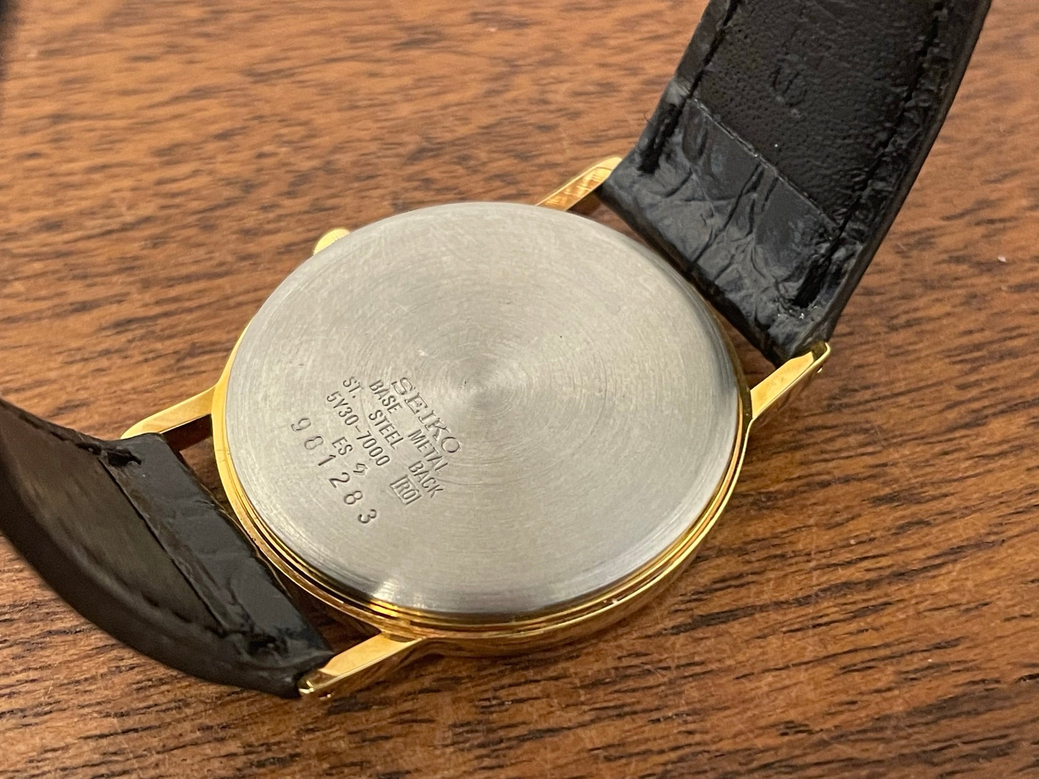 (1989) Seiko 5Y30-7000 dress watch with AKZO brand logo (NOS) – WATCH WAVE