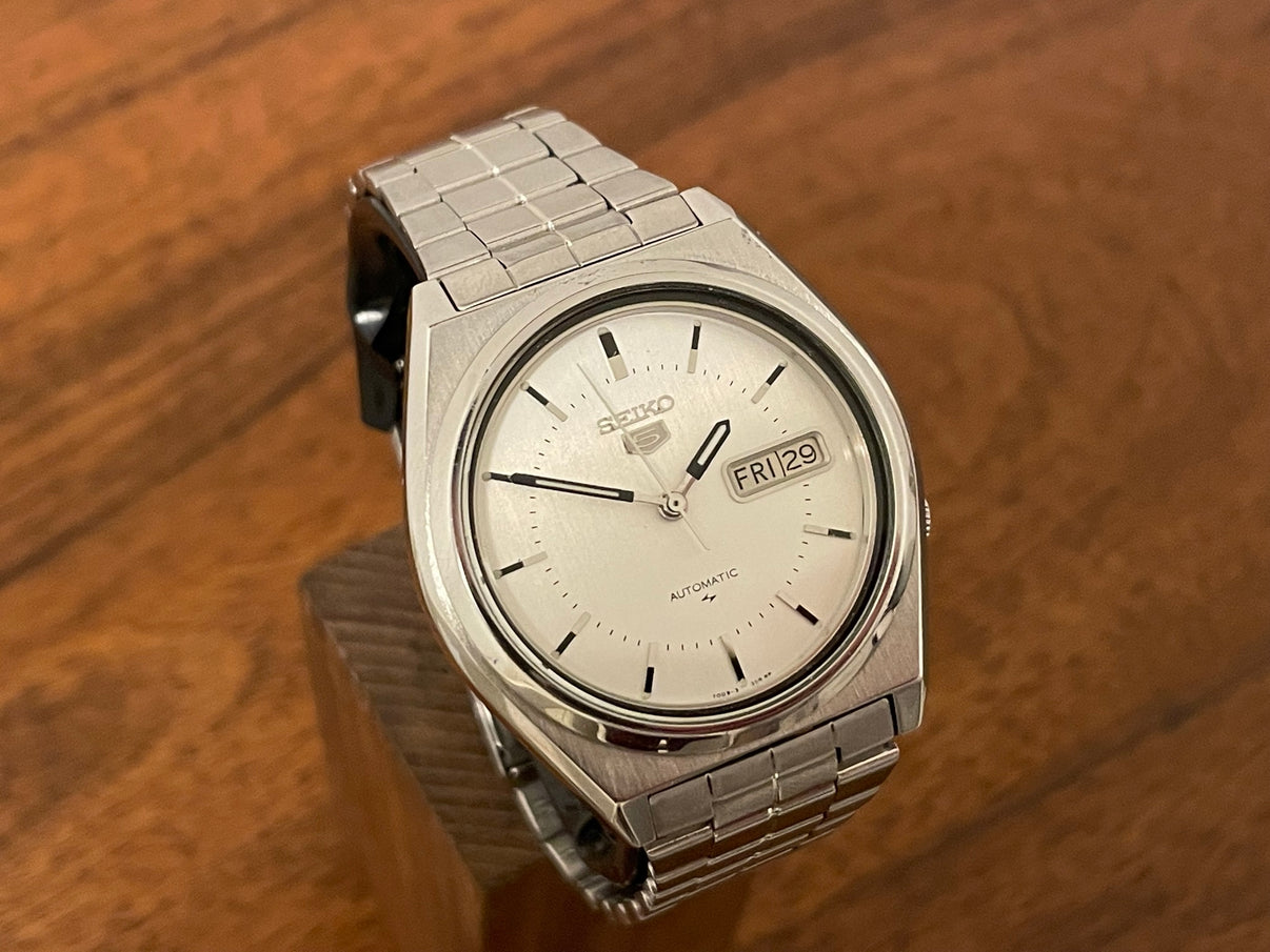 (1983) Seiko 5 Automatic 7009-876A day/date automatic (full service) – WATCH WAVE